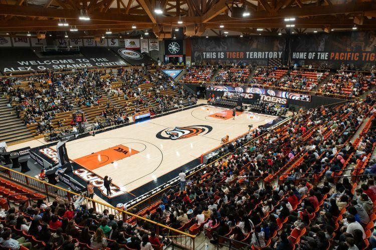 Pacific Men's Basketball vs Simpson University | Visit Stockton